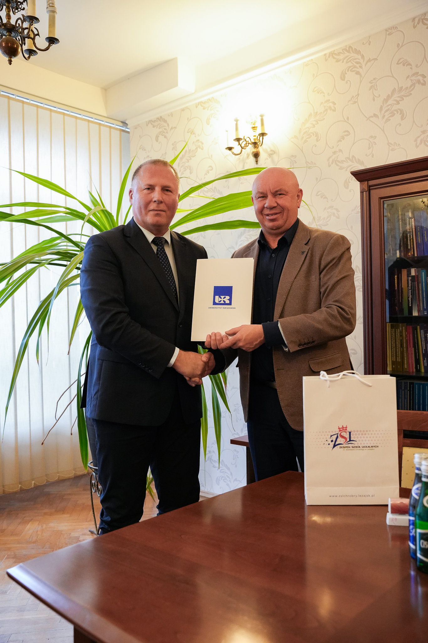 Wydział Ekonomii i Finansów rozszerza współpracę ze szkołami średnimi - Uniwersytet Rzeszowski